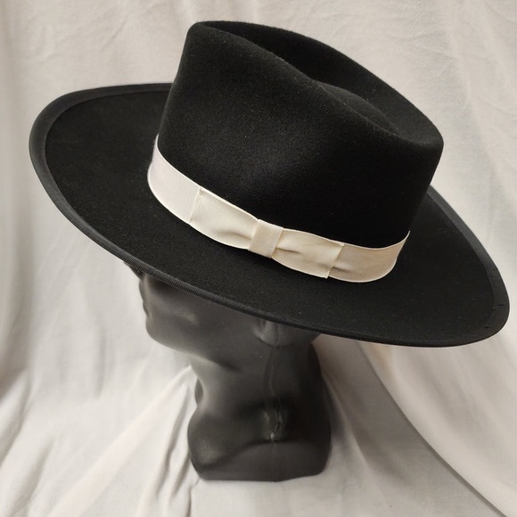 Nadeau Co. | Accessories | Black And White Fedora | Poshmark